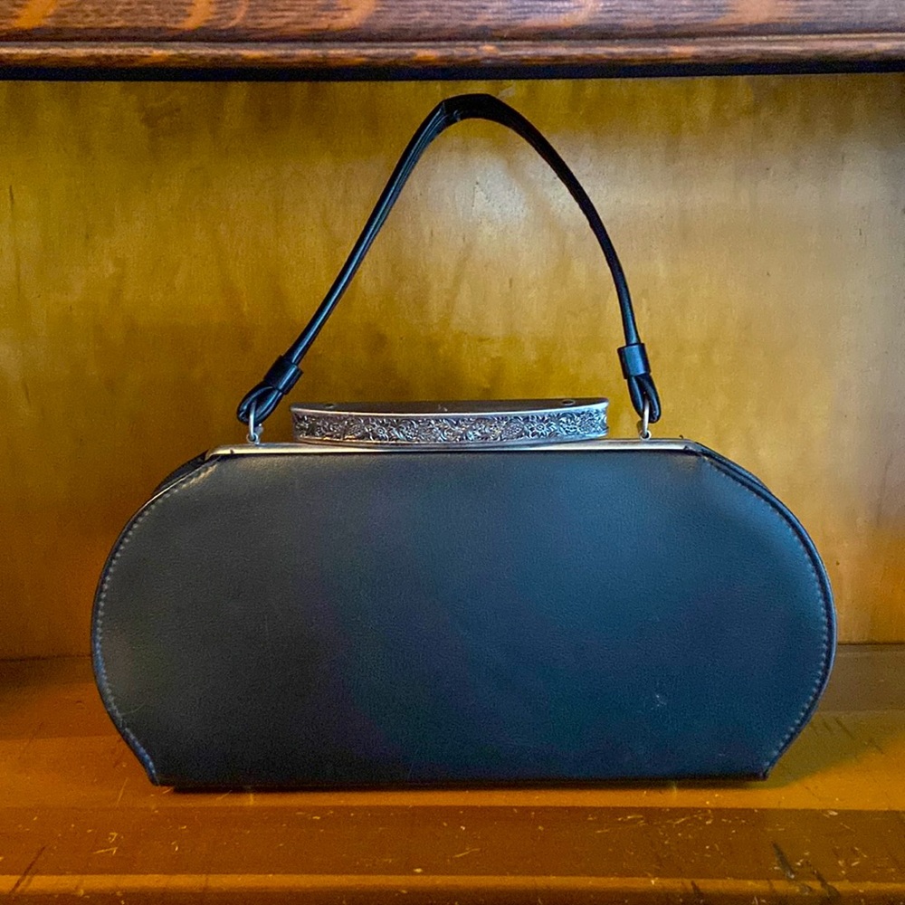 Vintage Purse Black Vinyl With Metal Clasp Closure - Gem